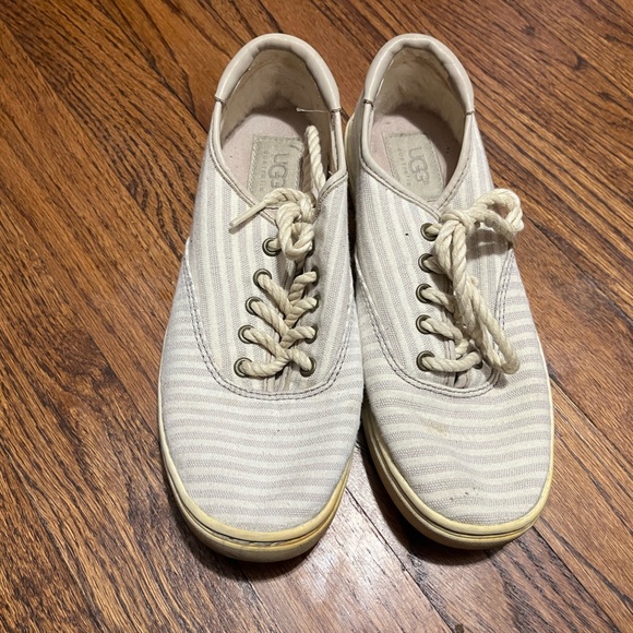 UGG | Shoes | Ugg Striped Sneakers Size 65 | Poshmark